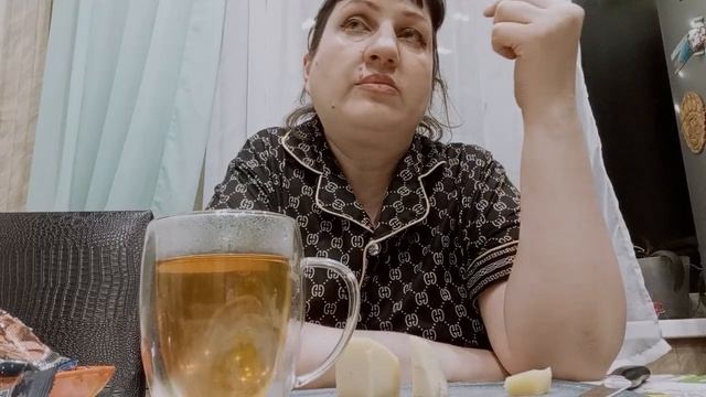 ВЛОГ //ГОСУСЛУГИ ПРИБАВИЛИ ДОЛГ  1 300 000 /ВЕЧЕРОМ ПЕРЕКУС/БОЛТАЛКА