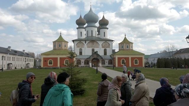 Паломничество в Тихвин.