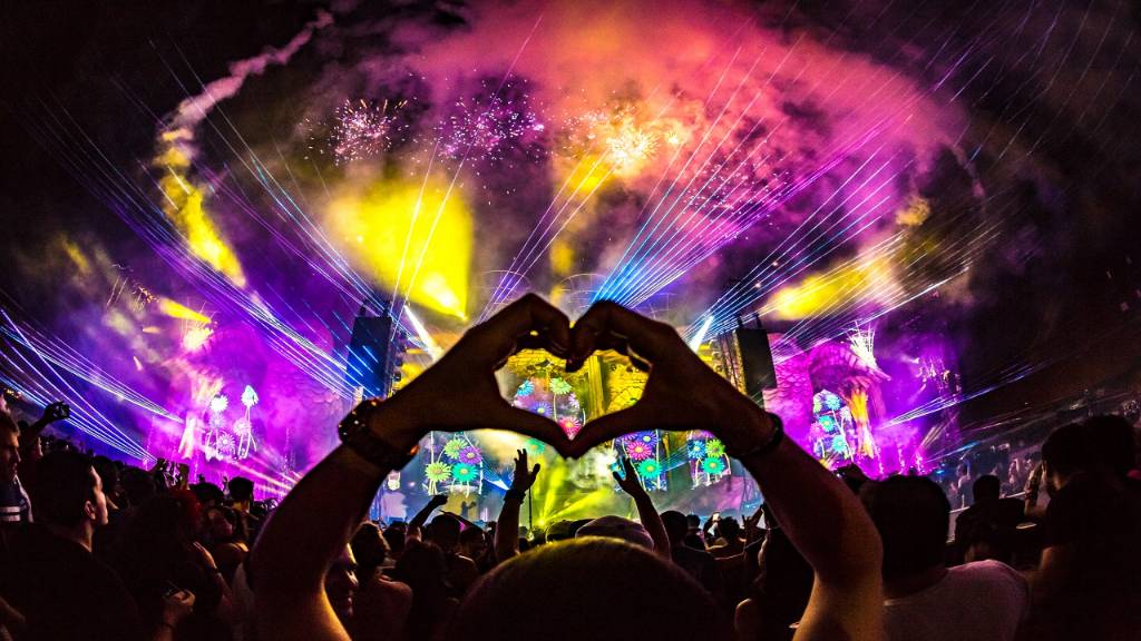 Мурашки по коже: Big Room House, от которого захватывает дух! 🤯