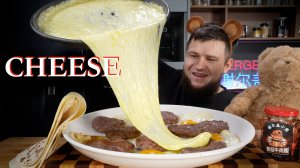 Много котлет политых сыром! Готовка и поедание.