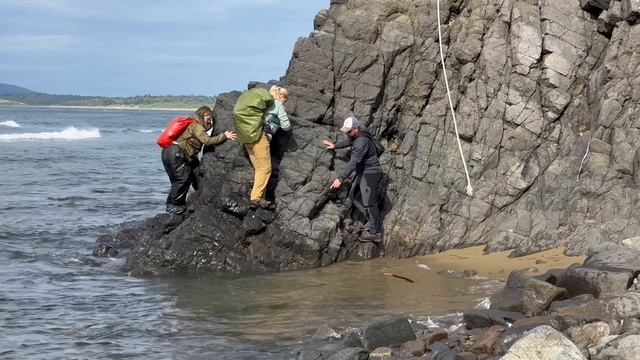 Дорога к мысу Столбчатый остров Кунашир День 11. Курильские острова 05.06.25