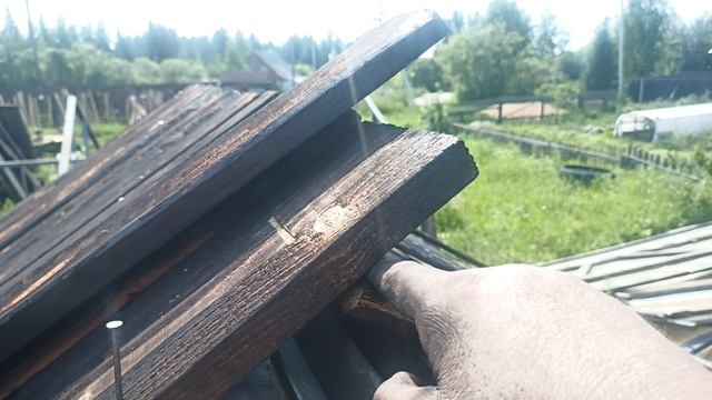 Крыша из досок.  Досточки и стеклопакеты вместо профлиста и поликарбоната.