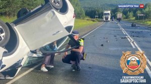 Семья с детьми попала в аварию в Белорецком районе Башкортостана: отец погиб
