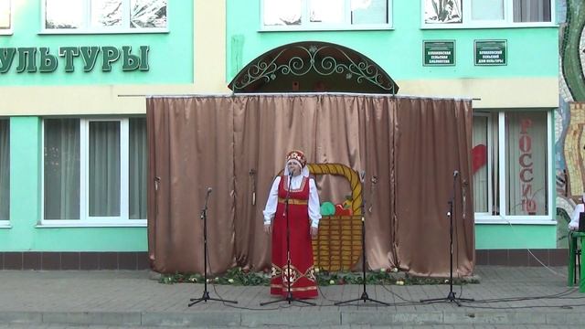 Я ДЕРЕВЕНСКАЯ!!! Любимая многими песня!