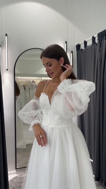 Эффектное платье со съемными рукавами Адриана 2