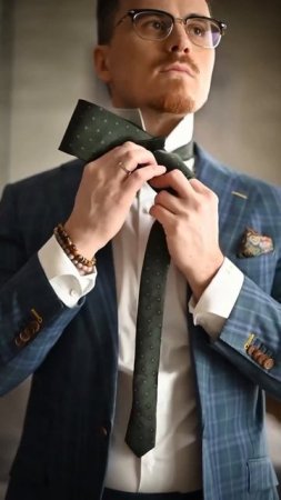Просто и элегантный способ завязывания галстука @gents.atelier | Пошив мужских костюмов на заказ
