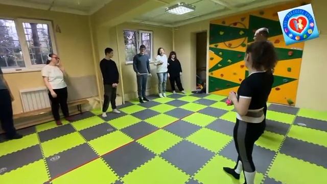 Семейно-групповые занятия АФК с логопедом