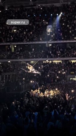 Дима Билан собрал солдаут на 35 000 зрителей в Москве #superru