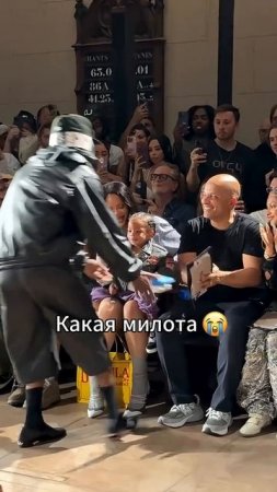 Как Рианна с малышкой поддерживают A$AP Rocky  #рианна #asaprocky #asaprockyrihanna #rihanna #семья