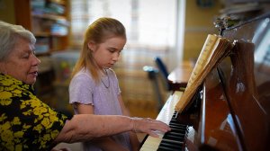 Ярослава, 7 лет. К.Черни, избранные этюды, №31 (открытый урок)