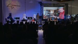 Люди, с чипом Neuralink, смогут управлять роботами Tesla Optimus,