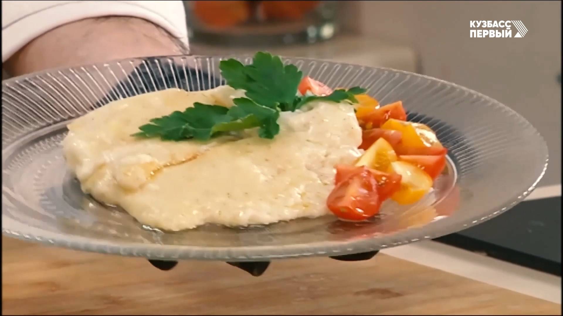 Готовим с Дикраном. Цветная капуста под соусом "Бешамель"