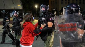 Протесты возобновились в Сербии — митингующие угрожают тотальной блокадой