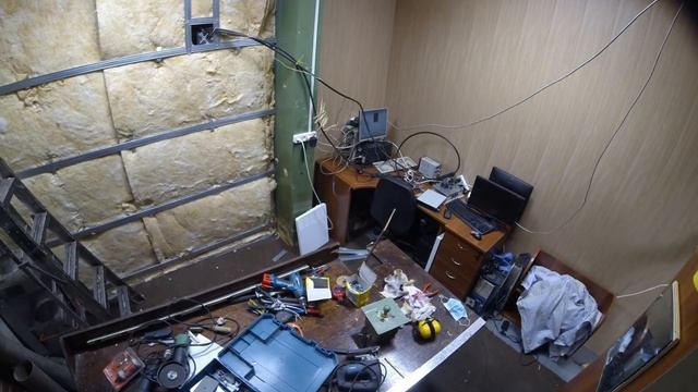 ст. Восток, ремонт комнаты геофизика