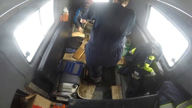 Океанография.  Разрез в проливе Шокальского 14.05.2016