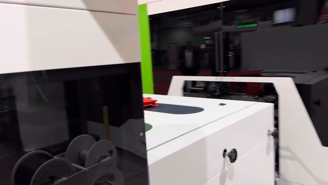 45pcs_min No-Crease Sheet Feeding Paper Bag Making Machine_ 2 workers_ 30min change bag size