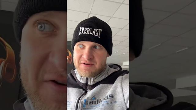 мамаша в развлекательном центре (смешное видео, прикол, юмор, поржать)