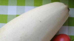 ЛОДОЧКИ из КАБАЧКОВ с КУРИНЫМ ФИЛЕ, ГРИБАМИ, ОВОЩАМИ и СЫРОМ