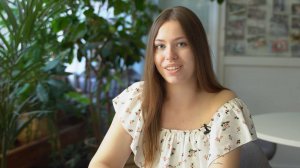 Студентка ЮЗГУ Софья Шалиманова в треке "Делаю"