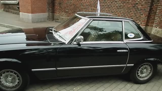 COCHES RETRO: SUZUKI, MERCEDES