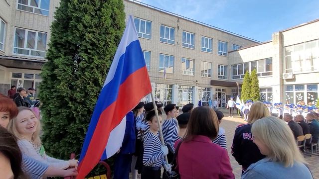 Смотр строя и песни третьих классов в Краснодарской школе
