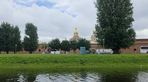 речная прогулка по Санкт-Петербургу