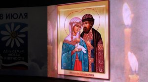 Многодетность, как дар Божий: Митрополит Лонгин вручил Патриаршие знаки многодетным мамам