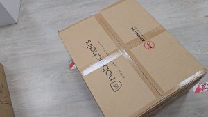 Лучшие кресла Noblechairs epic tx едут 5 штук.
