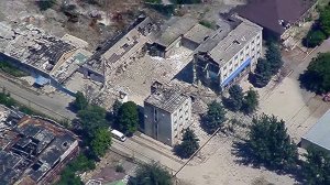 Выследили и навели на цель: операторы дронов ВС РФ помогли уничтожить с помощью ФАБ-1500 казарму ВСУ