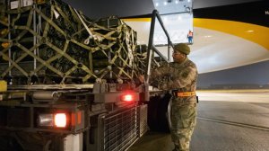 В Кремле негативно оценили новые поставки оружия США Украине