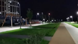Луна сегодня странная