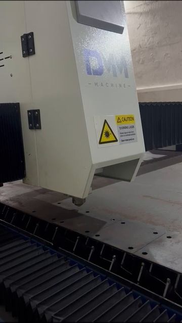 Оптоволоконный лазерный станок DMM 3015S (1500W) для резки металла, 2024 г.в.