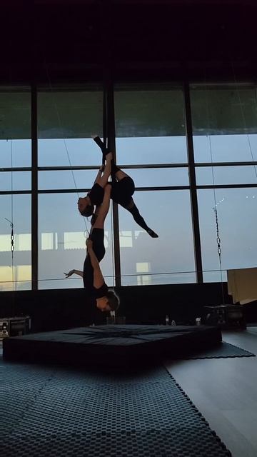 Aerial Loops Duo/Воздушные ремни дуэт