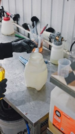 КАК РАЗБАВИТЬ ШАМПУНЬ БЕЗ МЕРНОГО СТАКАНЧИКА? #foamheroes #уходзаавто #detailing #diy #мойка