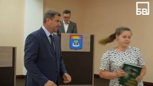 Родственникам балаковцев, погибших в зоне СВО, вручили Книгу памяти