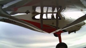 Полёт Пайпера XCUB 60CC ARF "STOL" от Ангар 9, вид с крыла.