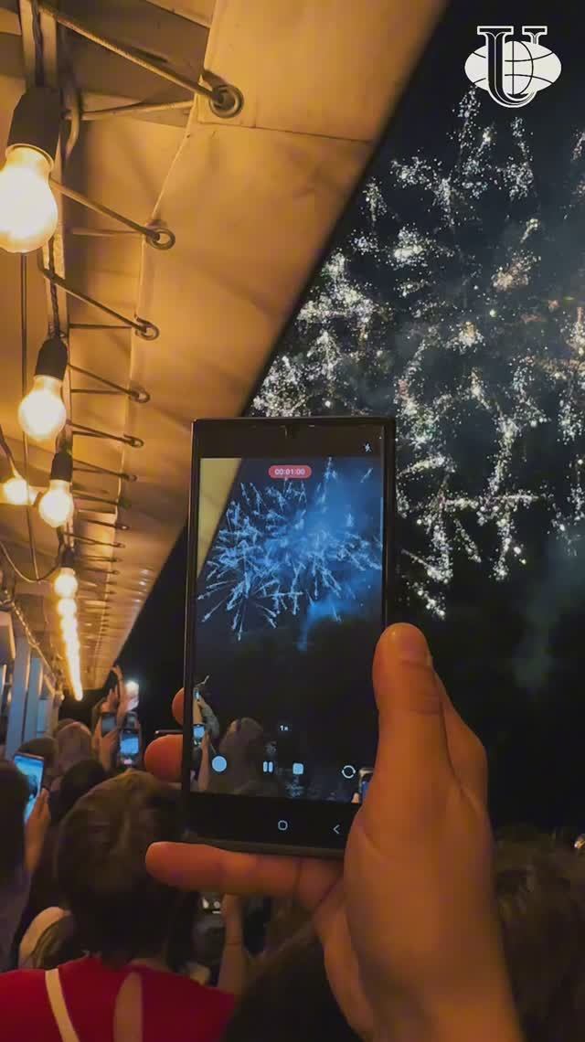 Теплоход с лучшими выпускниками 2025!