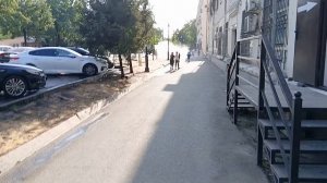 Гуляем по Бишкеку в Кыргызстане в центре города на фонтанах и по улицам города,поливают улицы