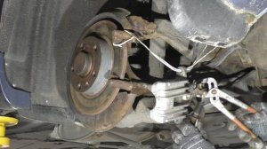 Подклинивают задние тормоза на Ауди, ищем причину #汽车刹车 #car brakes