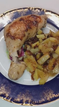 Курочка с картошечкой на ужин.