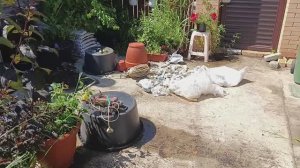 Дела садовые, сделали кран и на переднем участке.
