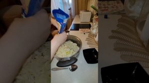 Яшка, Мышка и салат из крабовых палочек))))) #ШаШаШу #ЛадушкиОтЗлатушки #РебенокИнвалид