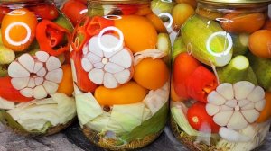 ПРОСТО ЗАЛИВАЮ КИПЯТКОМ. Закрываю по 50 банок! Невероятно вкусные ПОМИДОРЫ и Огурцы на зиму!