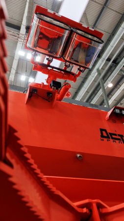 Самоходная беспилотная машина пожаротушения ДСТ-УРАЛ МП7