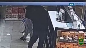 Калужанину грозит до 2 лет за кражу духов в торговом центре