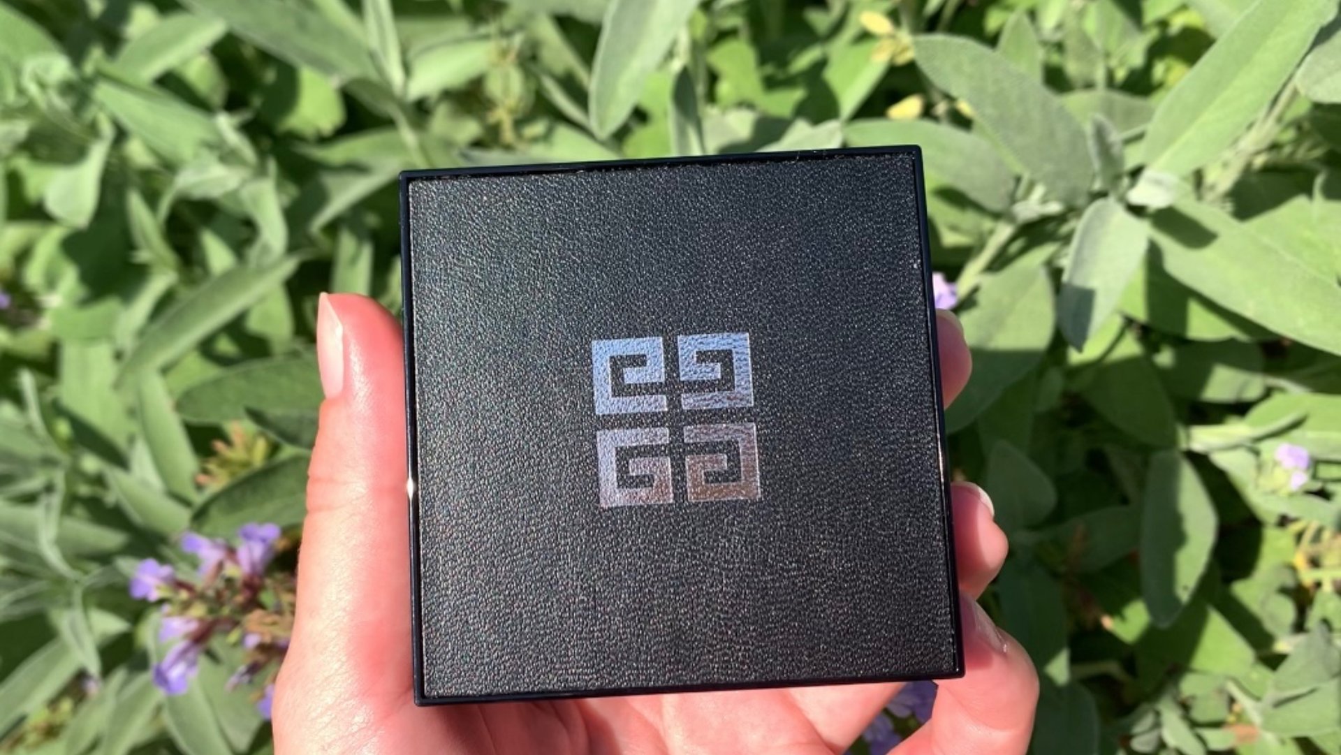 Компактная пудра Givenchy Prisme Libre Pressed Powder