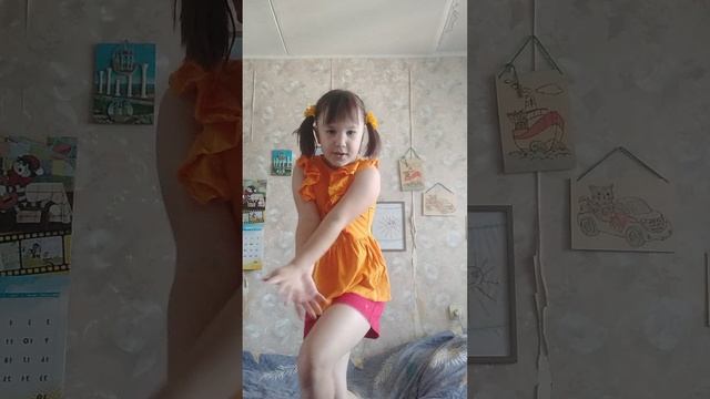 лари танцует Лети лети лепесток через запад на восток