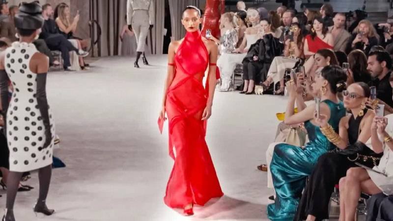 Schiaparelli Haute Couture | Fall/Winter 2025/26 | Haute Couture Week