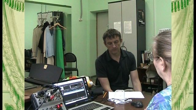 Владимир Высоцкий "Лирическая". Корректируем фразировку - вариации по желанию.  Роман Энгельгадт.