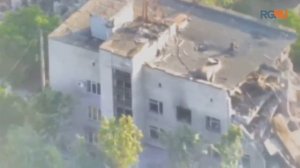 Последствия удара по жилому дому в Алешках Херсонской области